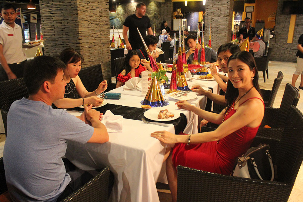 Celebrate The New Year of 2018 “New Year Eve Pool Party” – The Lokha ...